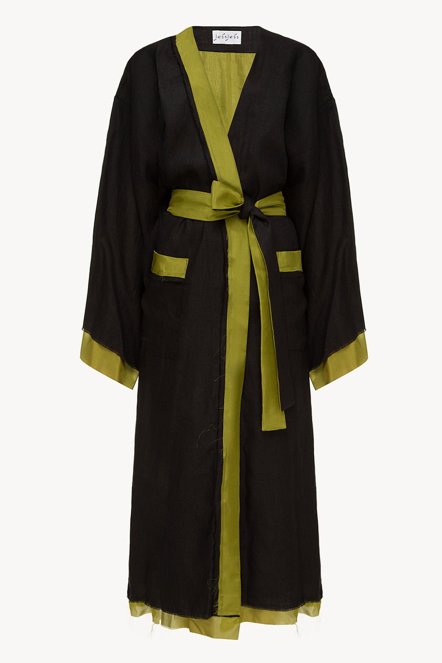LESSLESS – Lava Robe Black Oak – LESSLESS LLC